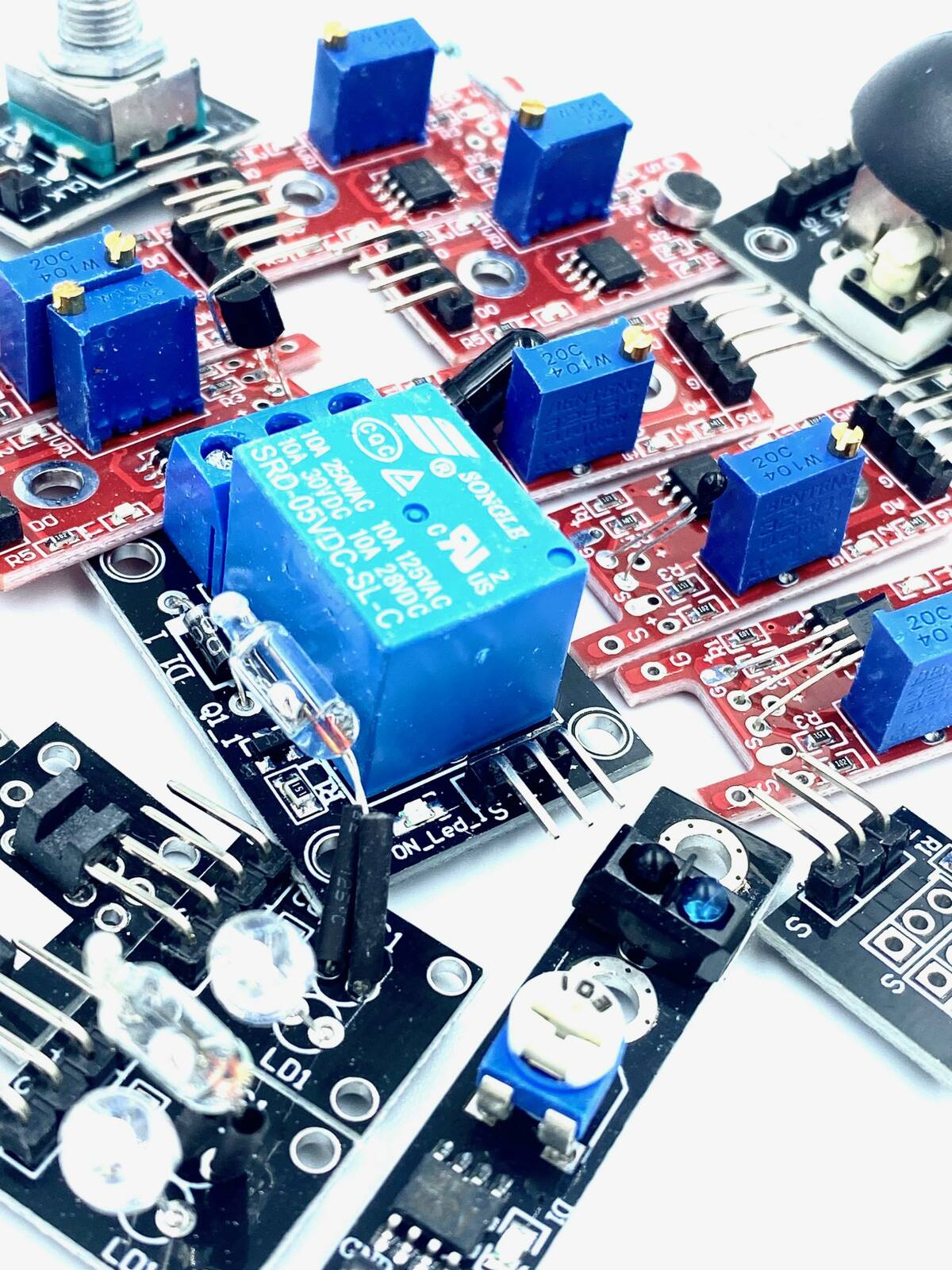 Zestaw 37 czujników i modułów do Arduino | ARDUINO \ Czujniki do Arduino LABORATORIA PRZYSZŁOŚCI ...